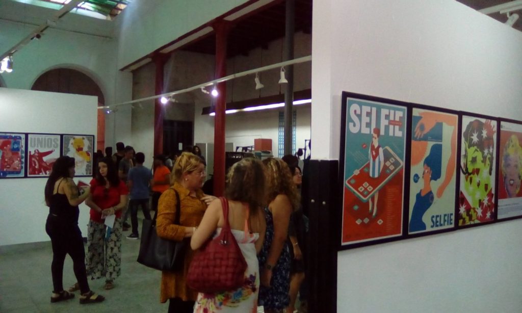 “Selfie”, exposición colectiva de carteles en la XIII Bienal de La Habana
